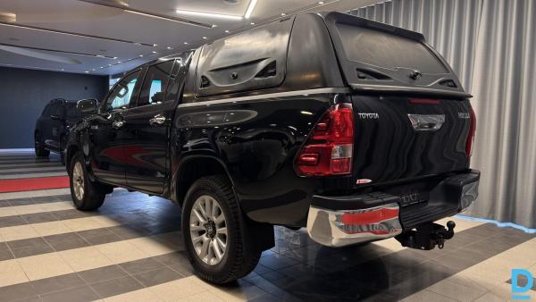 Black Toyota Hilux 2021 in Marupe, with an engine capacity of 2.80 L and mileage of 132 thousand km for 29990 €, photo 2 on AUTOMOTO.COM.LV