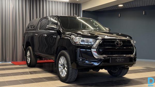 Black Toyota Hilux 2021 in Marupe, with an engine capacity of 2.80 L and mileage of 132 thousand km for 29990 €, photo 3 on AUTOMOTO.COM.LV