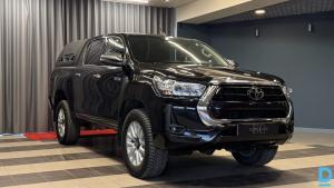 Black Toyota Hilux 2021 in Marupe, with an engine capacity of 2.80 L and mileage of 132 thousand km for 29990 €, photo 3 on AUTOMOTO.COM.LV