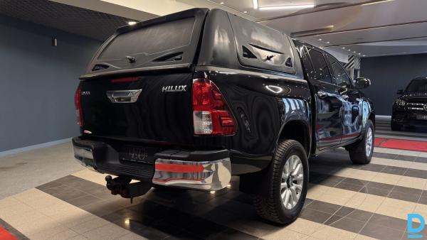 Black Toyota Hilux 2021 in Marupe, with an engine capacity of 2.80 L and mileage of 132 thousand km for 29990 €, photo 4 on AUTOMOTO.COM.LV