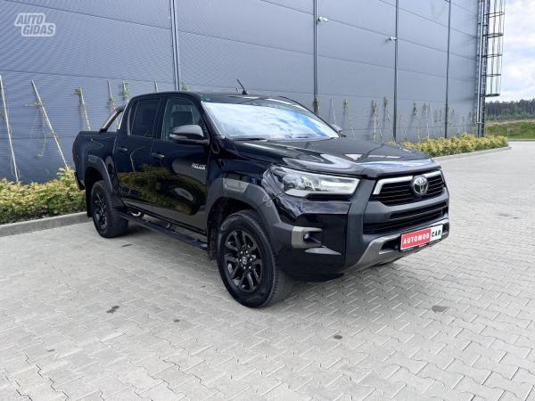 Black Toyota Hilux 2021 in Vilnius, with an engine capacity of 2.40 L and mileage of 121 thousand km for 36500 €, photo 6 on AUTOMOTO.COM.LV