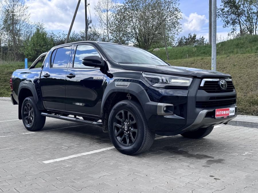 Melns Toyota Hilux 2021 Viļņa, ar dzinēja tilpumu 2.40 L un nobraukumu 121 tūkst. km par 36500 €, foto 3 vietnē AUTOMOTO.COM.LV