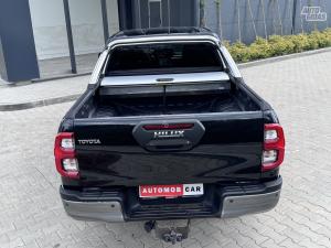 Melns Toyota Hilux 2021 Viļņa, ar dzinēja tilpumu 2.40 L un nobraukumu 121 tūkst. km par 36500 €, foto 12 vietnē AUTOMOTO.COM.LV