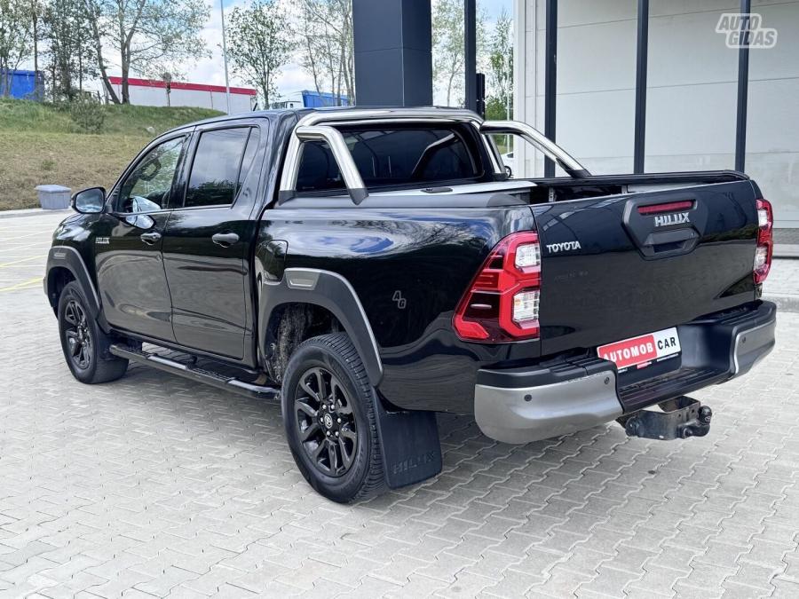 Melns Toyota Hilux 2021 Viļņa, ar dzinēja tilpumu 2.40 L un nobraukumu 121 tūkst. km par 36500 €, foto 13 vietnē AUTOMOTO.COM.LV