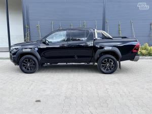 Melns Toyota Hilux 2021 Viļņa, ar dzinēja tilpumu 2.40 L un nobraukumu 121 tūkst. km par 36500 €, foto 14 vietnē AUTOMOTO.COM.LV
