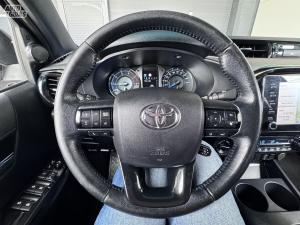 Melns Toyota Hilux 2021 Viļņa, ar dzinēja tilpumu 2.40 L un nobraukumu 121 tūkst. km par 36500 €, foto 27 vietnē AUTOMOTO.COM.LV