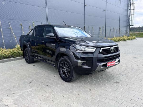 Black Toyota Hilux 2021 in Vilnius, with an engine capacity of 2.40 L and mileage of 121 thousand km for 33500 €, photo 3 on AUTOMOTO.COM.LV