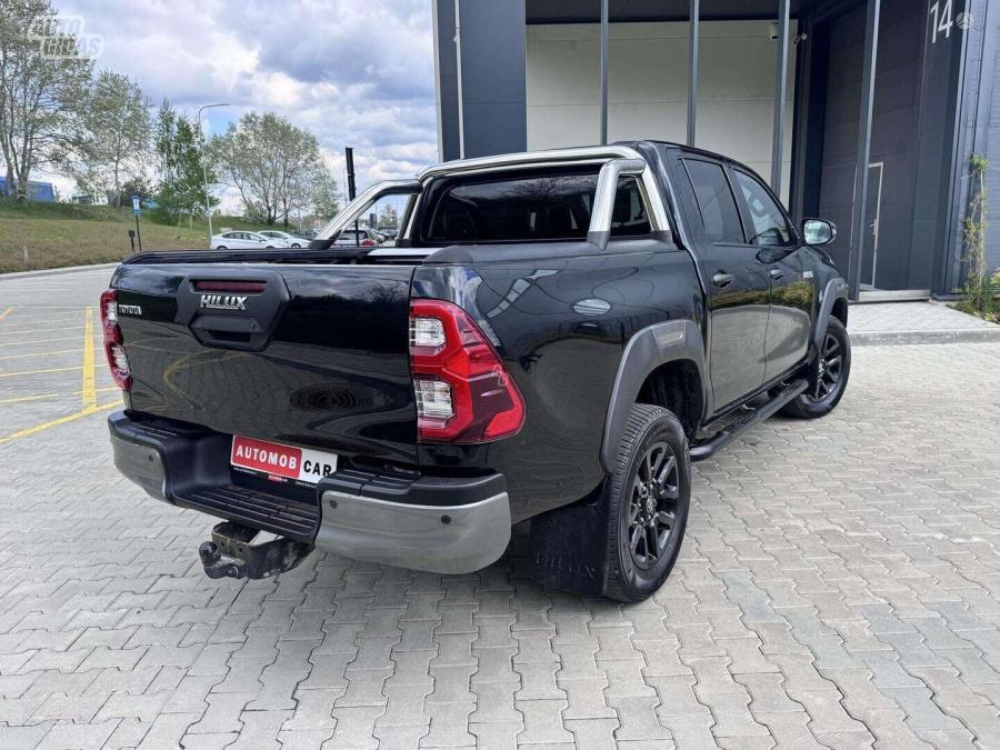 Melns Toyota Hilux 2021 Viļņa, ar dzinēja tilpumu 2.40 L un nobraukumu 121 tūkst. km par 33500 €, foto 9 vietnē AUTOMOTO.COM.LV