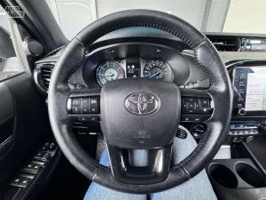 Melns Toyota Hilux 2021 Viļņa, ar dzinēja tilpumu 2.40 L un nobraukumu 121 tūkst. km par 33500 €, foto 26 vietnē AUTOMOTO.COM.LV
