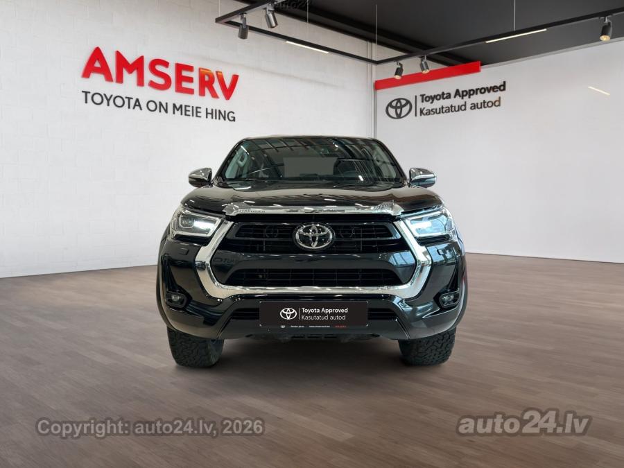 Black Toyota Hilux 2022 in Parnu, with an engine capacity of 2.80 L and mileage of 98 thousand km for 40990 €, photo 6 on AUTOMOTO.COM.LV