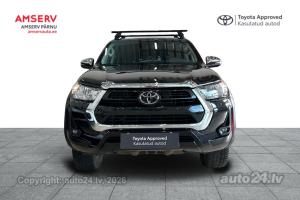 Melns Toyota Hilux 2023 Pērnava, ar dzinēja tilpumu 2.76 L un nobraukumu 47 tūkst. km par 43500 €, foto 5 vietnē AUTOMOTO.COM.LV