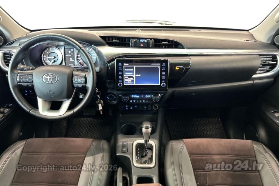 Melns Toyota Hilux 2023 Pērnava, ar dzinēja tilpumu 2.76 L un nobraukumu 47 tūkst. km par 43500 €, foto 8 vietnē AUTOMOTO.COM.LV
