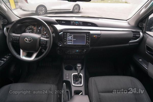 Black Toyota Hilux 2024 in Tallinn, with an engine capacity of 2.80 L and mileage of 42 thousand km for 47990 €, photo 8 on AUTOMOTO.COM.LV