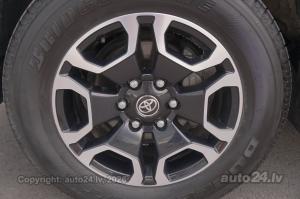 Melns Toyota Hilux 2024 Tallina, ar dzinēja tilpumu 2.80 L un nobraukumu 42 tūkst. km par 47990 €, foto 15 vietnē AUTOMOTO.COM.LV
