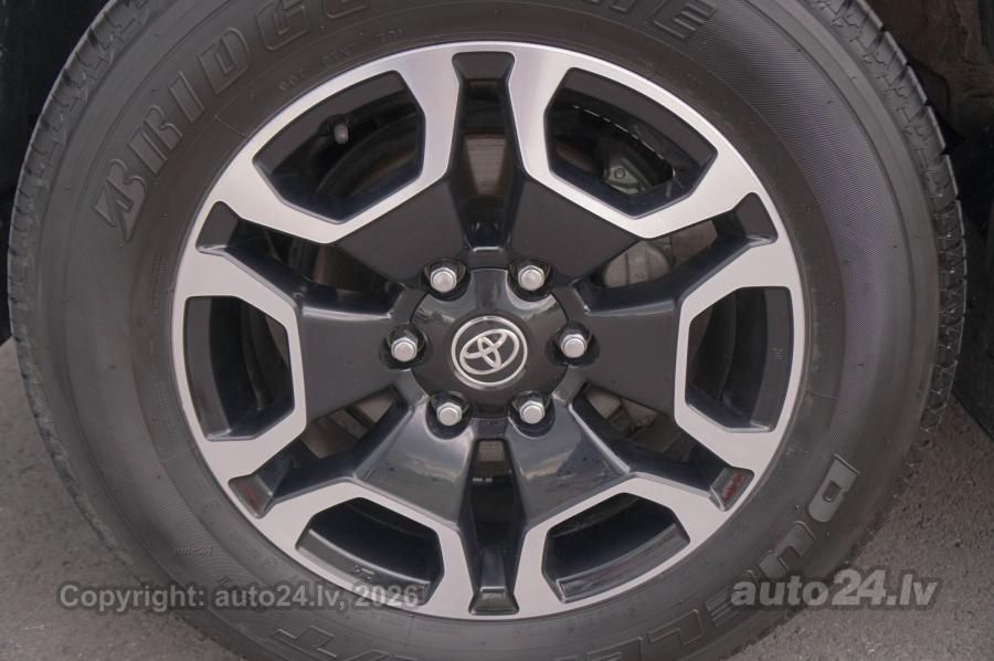 Melns Toyota Hilux 2024 Tallina, ar dzinēja tilpumu 2.80 L un nobraukumu 42 tūkst. km par 47990 €, foto 15 vietnē AUTOMOTO.COM.LV