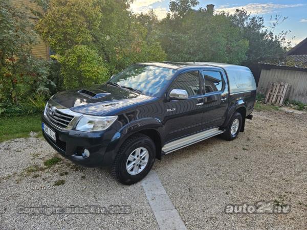 Zils Toyota Hilux 2012 Tallina, ar dzinēja tilpumu 2.50 L un nobraukumu 325 tūkst. km par 16000 €, foto 3 vietnē AUTOMOTO.COM.LV