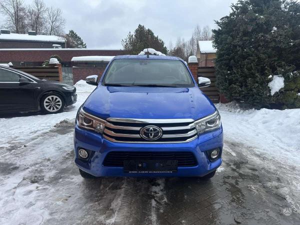 Zils Toyota Hilux 2017 Kauņa, ar dzinēja tilpumu 2.40 L un nobraukumu 187 tūkst. km par 20900 €, foto 2 vietnē AUTOMOTO.COM.LV