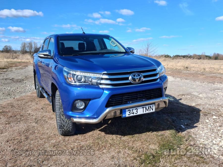 Blue Toyota Hilux 2017 in Parnu, with an engine capacity of 2.40 L and mileage of 174 thousand km for 31700 €, photo 3 on AUTOMOTO.COM.LV