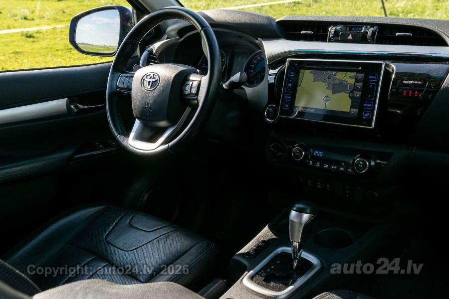 Blue Toyota Hilux 2017 in Parnu, with an engine capacity of 2.40 L and mileage of 174 thousand km for 31700 €, photo 9 on AUTOMOTO.COM.LV