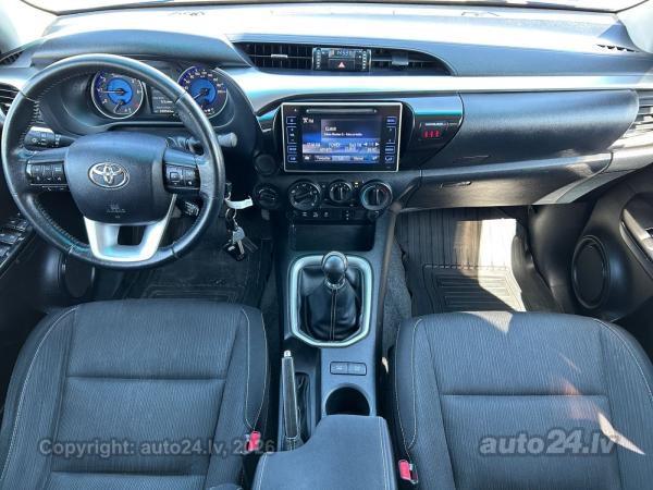 Blue Toyota Hilux 2017 in Parnu, with an engine capacity of 2.40 L and mileage of 250 thousand km for 23200 €, photo 8 on AUTOMOTO.COM.LV