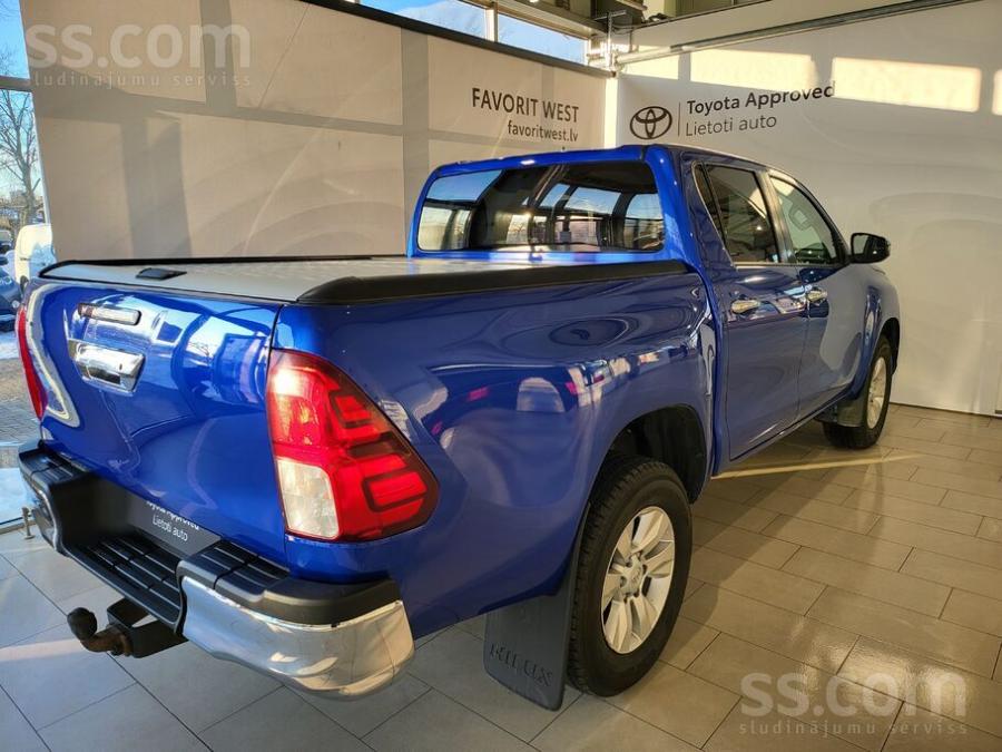 Zils Toyota Hilux 2020 Ventspils, ar dzinēja tilpumu 2.40 L un nobraukumu 138 tūkst. km par 25450 €, foto 4 vietnē AUTOMOTO.COM.LV