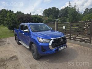 Blue Toyota Hilux 2023 in Riga, with an engine capacity of 2.40 L and mileage of 101 thousand km for 29950 €, photo 4 on AUTOMOTO.COM.LV