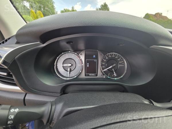 Blue Toyota Hilux 2023 in Riga, with an engine capacity of 2.40 L and mileage of 101 thousand km for 29950 €, photo 9 on AUTOMOTO.COM.LV