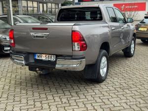 Brūns Toyota Hilux 2020 Rīga, ar dzinēja tilpumu 2.40 L un nobraukumu 118 tūkst. km par 28850 €, foto 4 vietnē AUTOMOTO.COM.LV