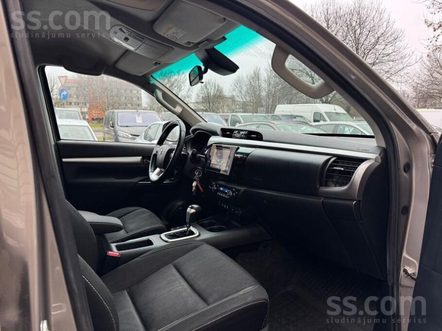 Brūns Toyota Hilux 2020 Rīga, ar dzinēja tilpumu 2.40 L un nobraukumu 118 tūkst. km par 28850 €, foto 6 vietnē AUTOMOTO.COM.LV