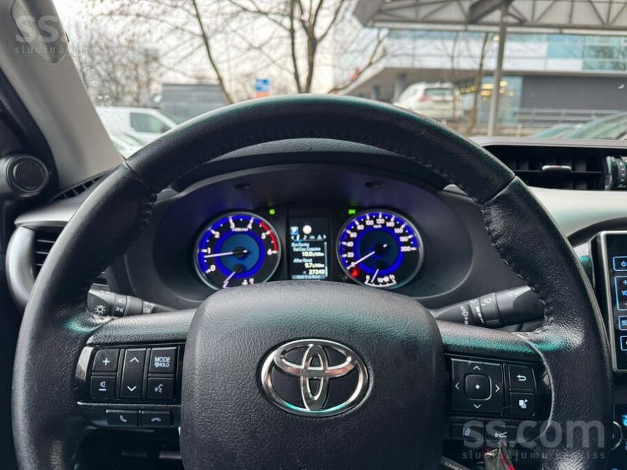 Brūns Toyota Hilux 2020 Rīga, ar dzinēja tilpumu 2.40 L un nobraukumu 118 tūkst. km par 28850 €, foto 8 vietnē AUTOMOTO.COM.LV