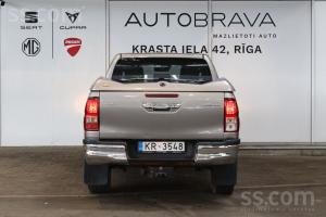 Brūns Toyota Hilux 2017 Rīga, ar dzinēja tilpumu 2.40 L un nobraukumu 210 tūkst. km par 22490 €, foto 4 vietnē AUTOMOTO.COM.LV