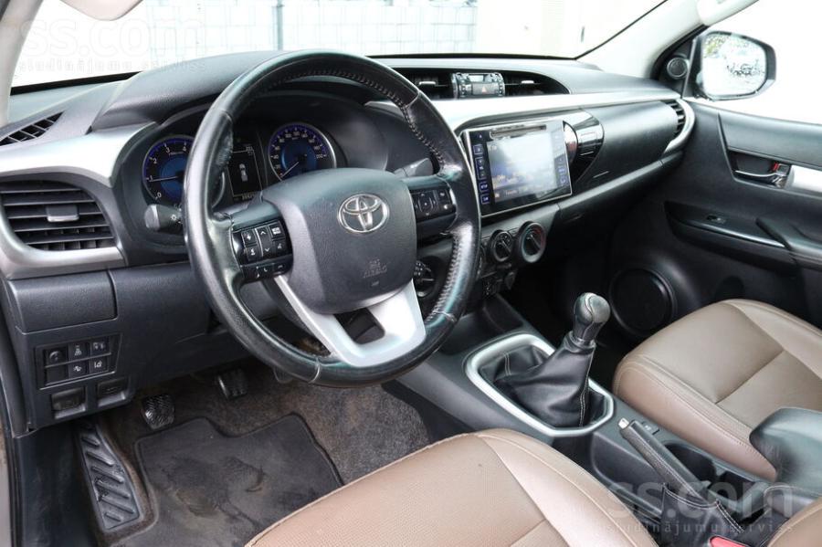 Brūns Toyota Hilux 2017 Rīga, ar dzinēja tilpumu 2.40 L un nobraukumu 210 tūkst. km par 22490 €, foto 6 vietnē AUTOMOTO.COM.LV
