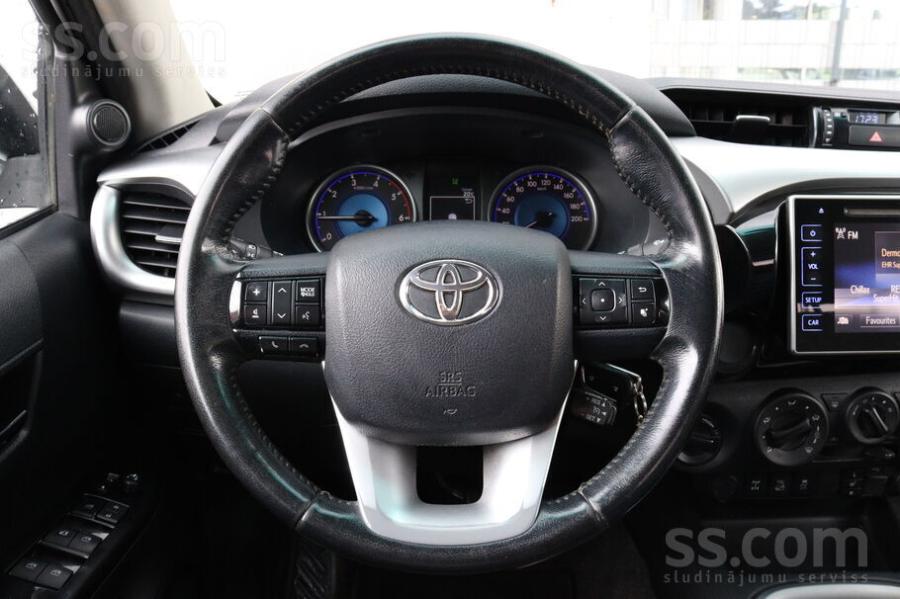Brūns Toyota Hilux 2017 Rīga, ar dzinēja tilpumu 2.40 L un nobraukumu 210 tūkst. km par 22490 €, foto 7 vietnē AUTOMOTO.COM.LV
