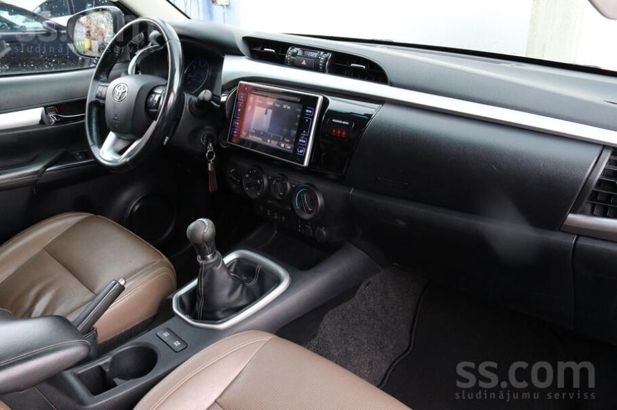 Brūns Toyota Hilux 2017 Rīga, ar dzinēja tilpumu 2.40 L un nobraukumu 210 tūkst. km par 22490 €, foto 21 vietnē AUTOMOTO.COM.LV