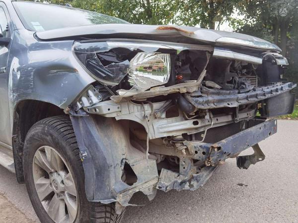 Тойота Хайлюкс 2017 в Каунас на AUTOMOTO.COM.LV Коричневый Тойота Хайлюкс 2017 в Каунас, объемом двигателя 2.39 л и пробегом 249 тыс. км за 12800 €, фото 8 на AUTOMOTO.COM.LV