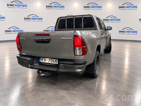 Тойота Хайлюкс 2017 в Рига на AUTOMOTO.COM.LV Коричневый Тойота Хайлюкс 2017 в Рига, объемом двигателя 2.40 л и пробегом 280 тыс. км за 14000 €, фото 5 на AUTOMOTO.COM.LV