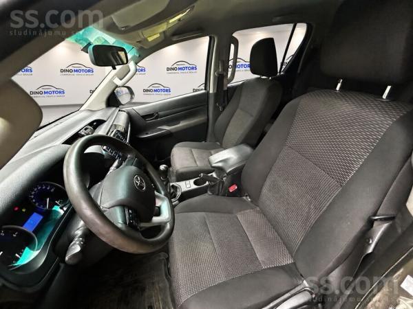 Тойота Хайлюкс 2017 в Рига на AUTOMOTO.COM.LV Коричневый Тойота Хайлюкс 2017 в Рига, объемом двигателя 2.40 л и пробегом 280 тыс. км за 14000 €, фото 10 на AUTOMOTO.COM.LV