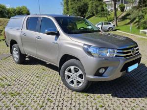 Brown Toyota Hilux 2020 in Kaunas, with an engine capacity of 2.39 L and mileage of 149 thousand km for 24900 €, photo 4 on AUTOMOTO.COM.LV
