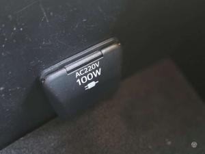 Brown Toyota Hilux 2020 in Kaunas, with an engine capacity of 2.39 L and mileage of 149 thousand km for 24900 €, photo 18 on AUTOMOTO.COM.LV
