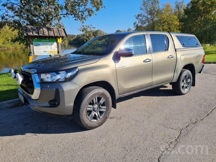Brūns Toyota Hilux 2022 Rīga, ar dzinēja tilpumu 2.80 L un nobraukumu 145 tūkst. km par 32000 €, foto 1 vietnē AUTOMOTO.COM.LV