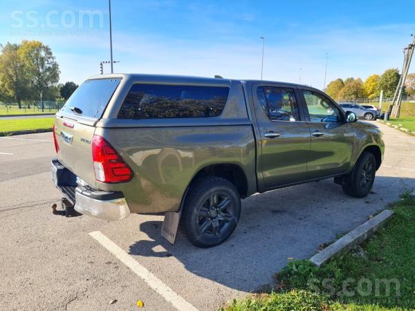 Коричневый Тойота Хайлюкс 2022 в Рига, объемом двигателя 2.80 л и пробегом 145 тыс. км за 32000 €, фото 4 на AUTOMOTO.COM.LV