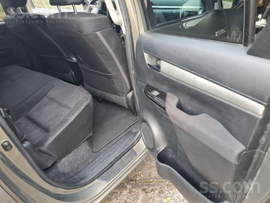 Brūns Toyota Hilux 2022 Rīga, ar dzinēja tilpumu 2.80 L un nobraukumu 145 tūkst. km par 32000 €, foto 10 vietnē AUTOMOTO.COM.LV