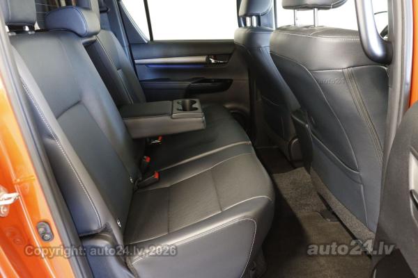 Brūns Toyota Hilux 2023 Tallina, ar dzinēja tilpumu 2.76 L un nobraukumu 32 tūkst. km par 52349 €, foto 8 vietnē AUTOMOTO.COM.LV