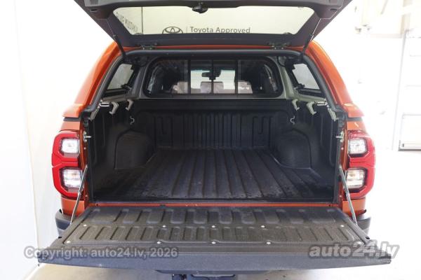 Brūns Toyota Hilux 2023 Tallina, ar dzinēja tilpumu 2.76 L un nobraukumu 32 tūkst. km par 52349 €, foto 11 vietnē AUTOMOTO.COM.LV