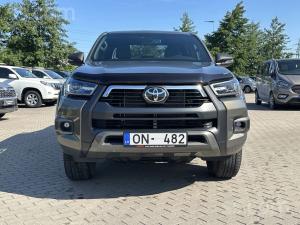 Brown Toyota Hilux 2025 in Liepaja, with an engine capacity of 2.80 L and mileage of 22 thousand km for 51300 €, photo 8 on AUTOMOTO.COM.LV