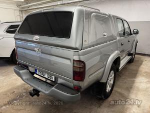 Toyota Hilux 2004 Hāpsalu, ar dzinēja tilpumu 2.50 L un nobraukumu 304 tūkst. km par 10900 €, foto 2 vietnē AUTOMOTO.COM.LV