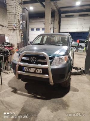 Toyota Hilux 2006 Tallina, ar dzinēja tilpumu 2.50 L un nobraukumu 0 tūkst. km par 7000 €, foto  vietnē AUTOMOTO.COM.LV