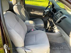 Toyota Hilux 2007 in Kilingi-Nomme, with an engine capacity of 2.50 L and mileage of 367 thousand km for 9990 €, photo 8 on AUTOMOTO.COM.LV