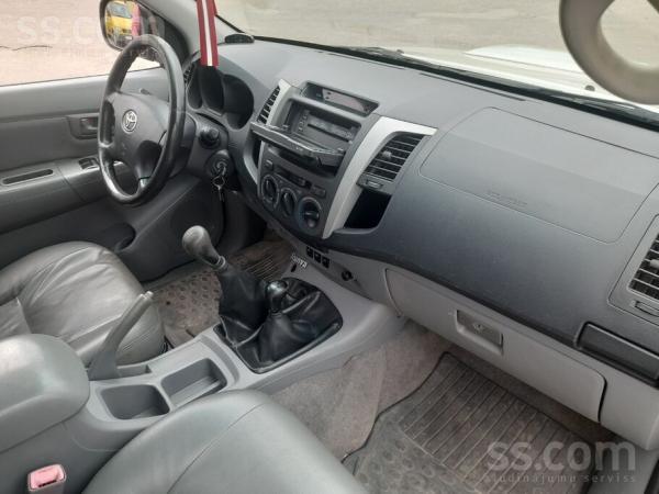 Toyota Hilux 2008 Talsi, ar dzinēja tilpumu 3.00 L un nobraukumu 286 tūkst. km par 13900 €, foto 10 vietnē AUTOMOTO.COM.LV