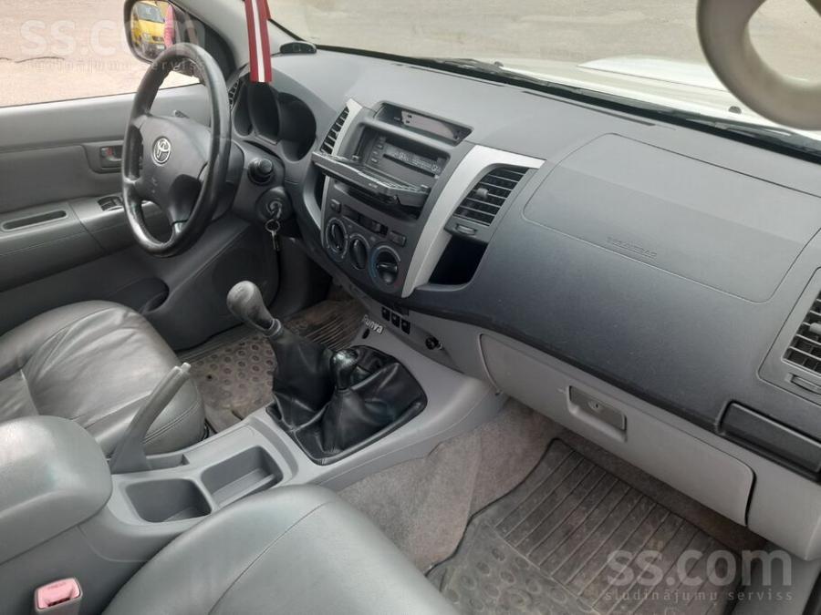 Toyota Hilux 2008 Talsi, ar dzinēja tilpumu 3.00 L un nobraukumu 286 tūkst. km par 13900 €, foto 10 vietnē AUTOMOTO.COM.LV